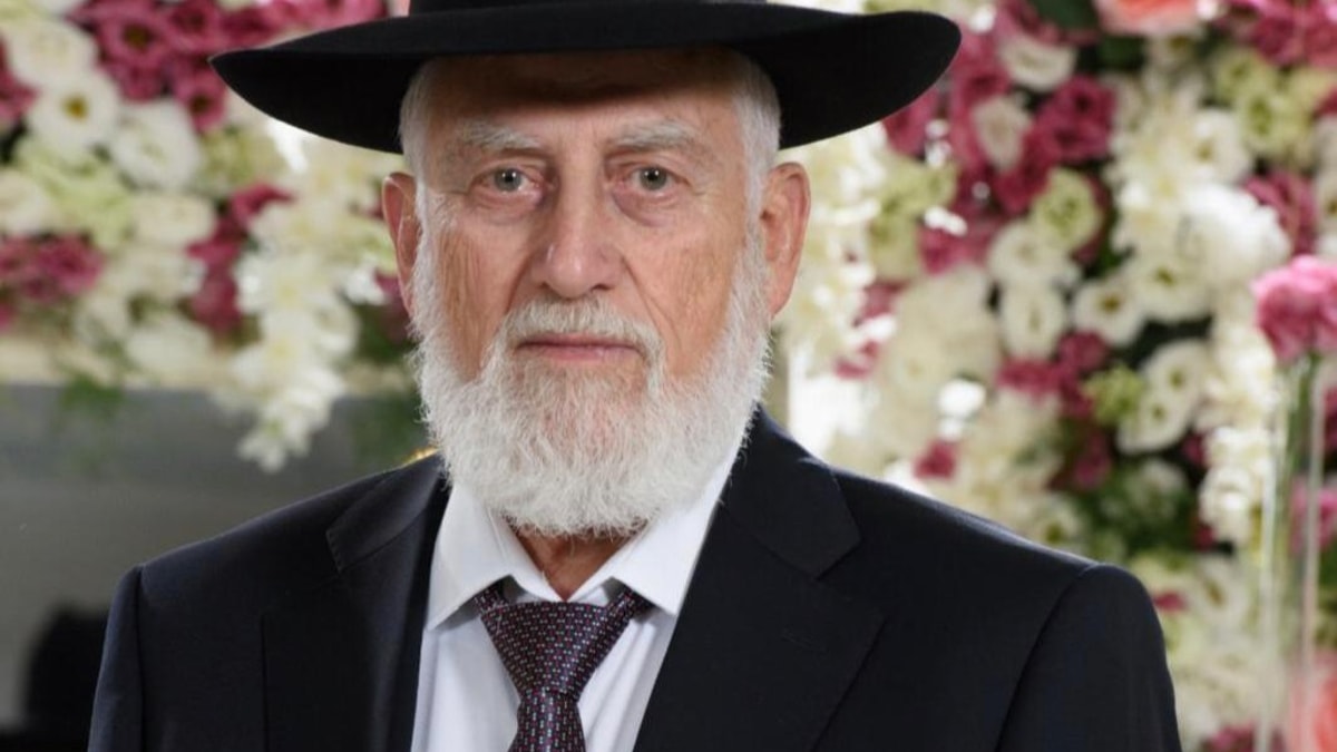 חברה קדישא פתח תקווה: הרב אהרן לפידות ז"ל הלך לעולמו | כיכר השבת